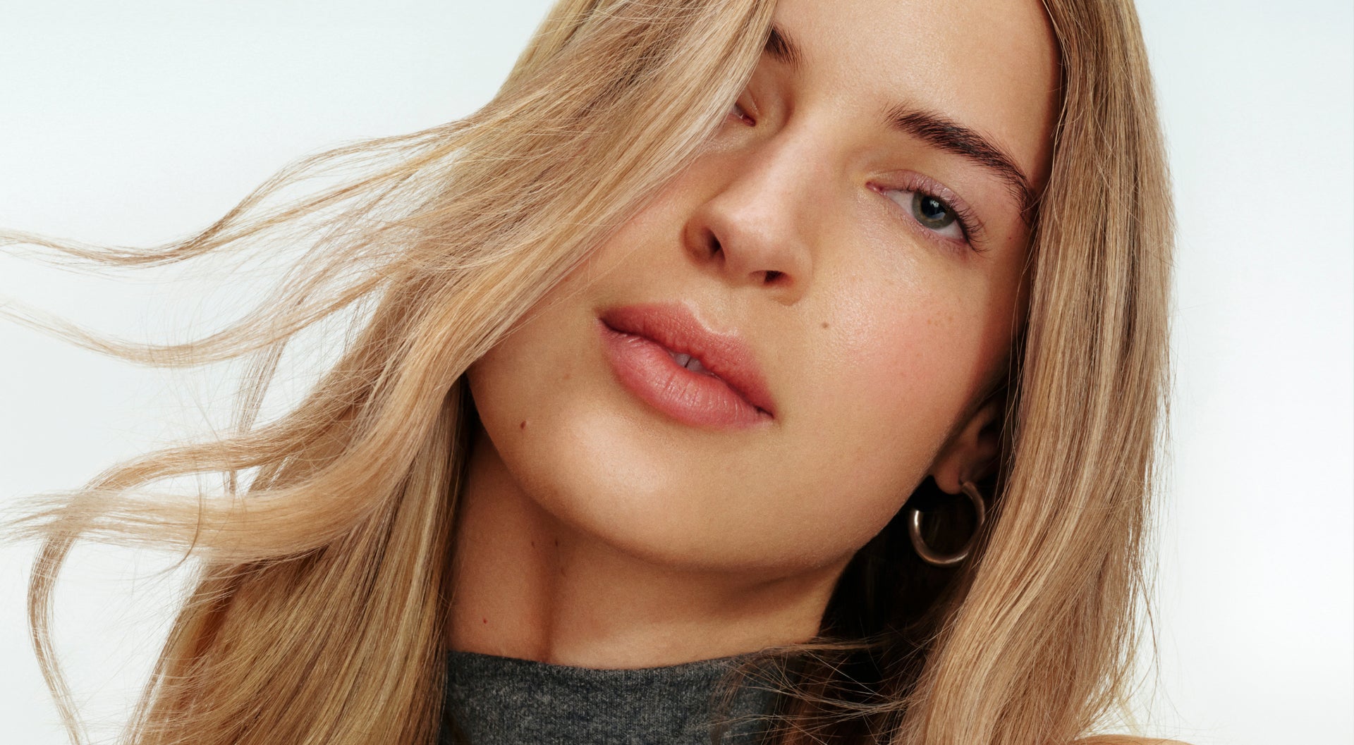 Introducing No.3PLUS Complete Repair Pre-Shampoo Treatment – OLAPLEX Inc.